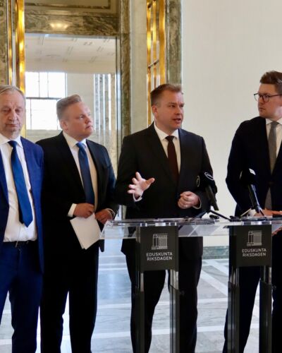 Suomen Keskusta – In the middle of life